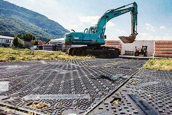 Use of Geosynthetic Access Mats in Construction